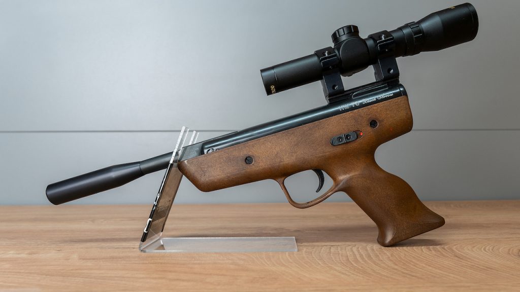 Weihrauch HW70 Black Arrow air pistol - My test and review